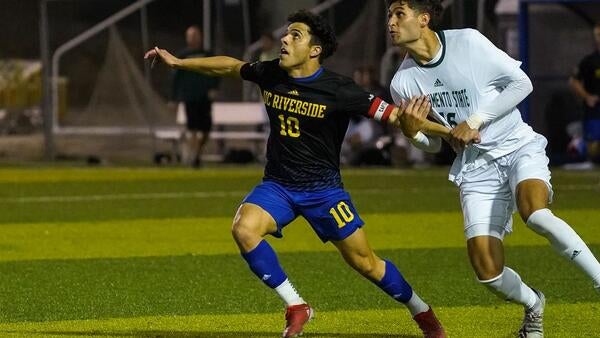 Men's soccer match | UCR News | UC Riverside